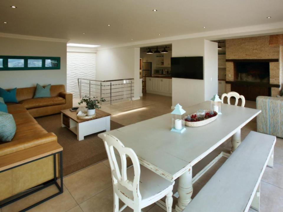 Bella Calypso | cometocapetown.com Accommodations in Cape Town
