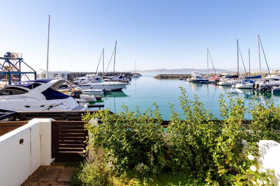 WatersEdge Views | Mouille Point | Cape Town