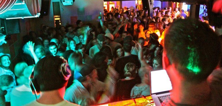 Top 15 Cape Town nightlife destinations | ComeToCapeTown